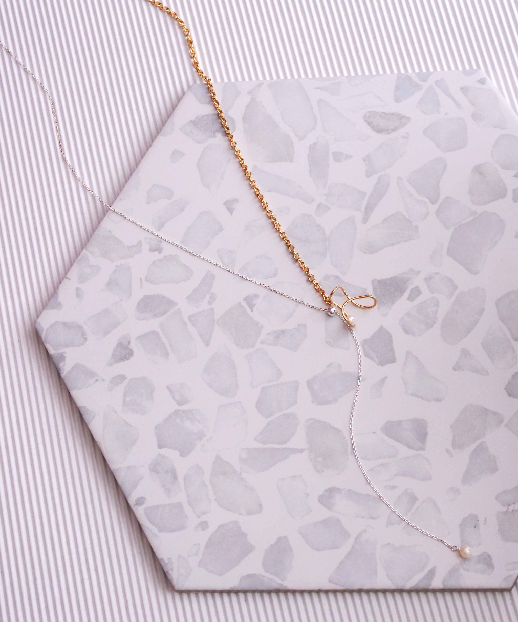 SV925 Pearl Frill Graffiti Chain Necklace Mix